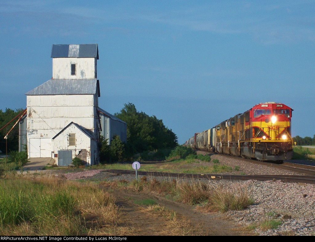 KCS 3918 westbound UP manifest train